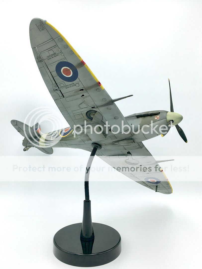 Airfix 1/24 Spitfire Mk VB - LSM 1/32 and Larger Aircraft Ready for Inspection - Large Scale ...